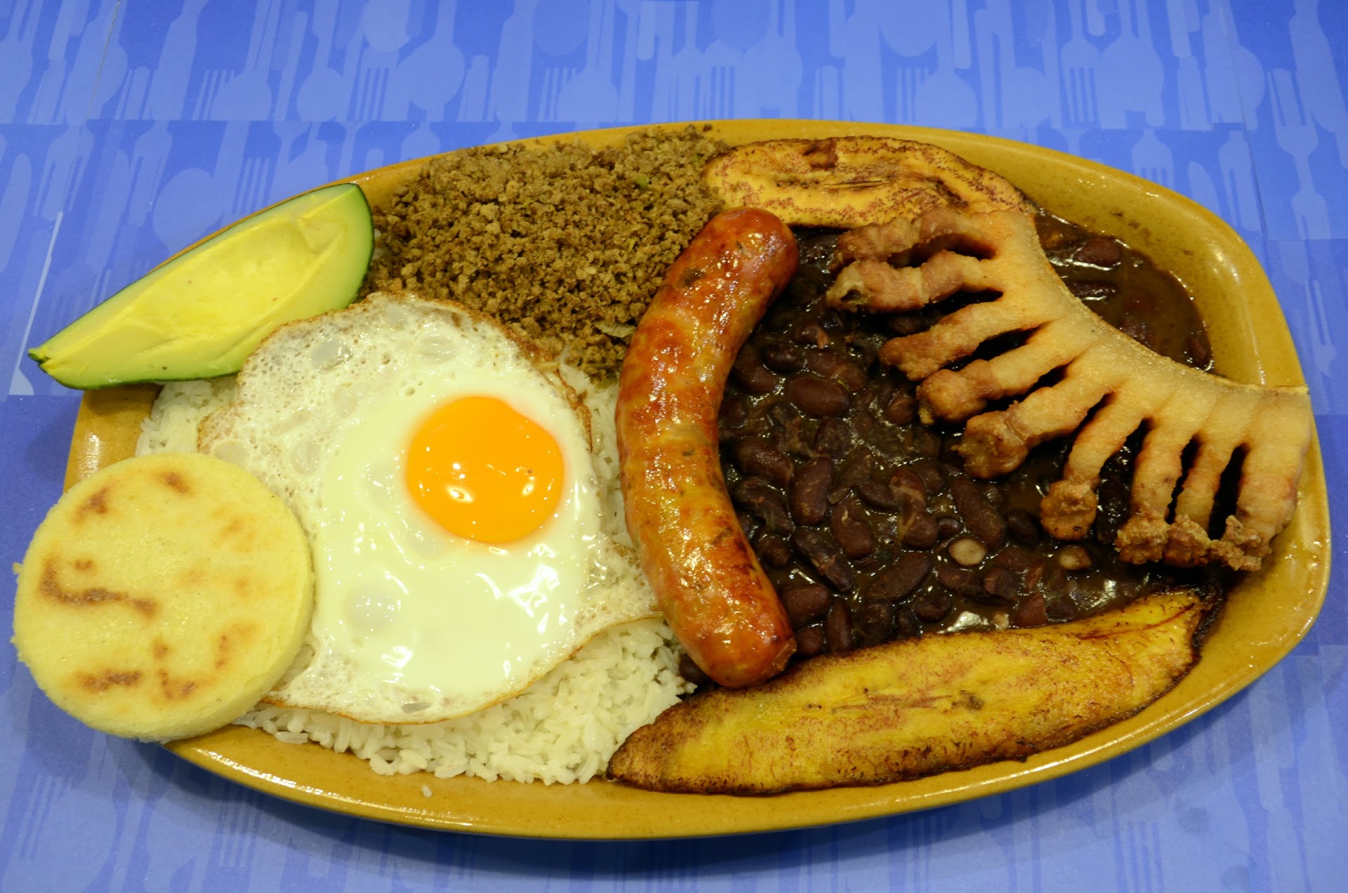 Patacón Pisao, comida colombiana en Madrid