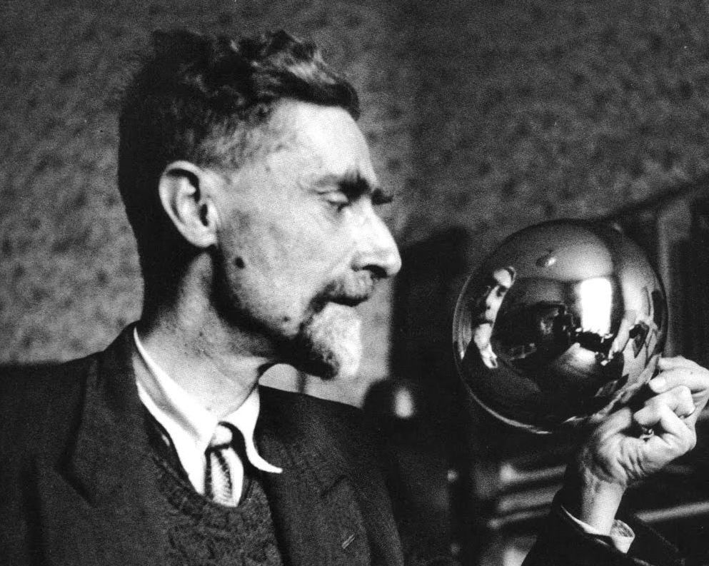 M. C. Escher, el genio del surrealismo neerlandés en Madrid ...