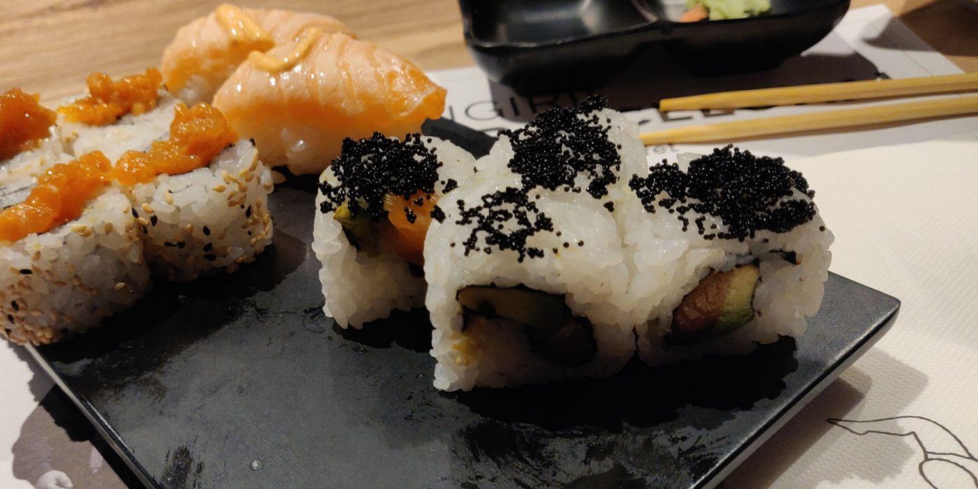 Restaurante Sumo, el buffet libre de sushi que te llega a la mesa ...